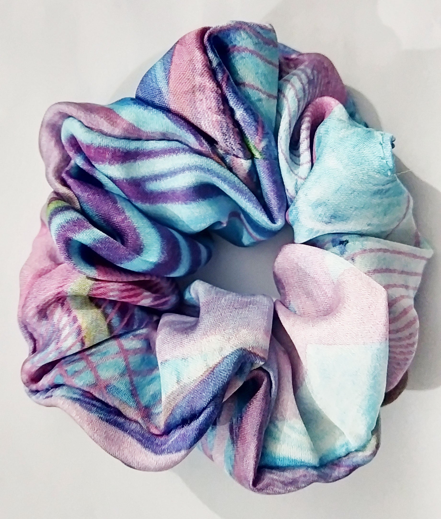 Printed Scrunchie - Aesthetic Colors – Haya Veil